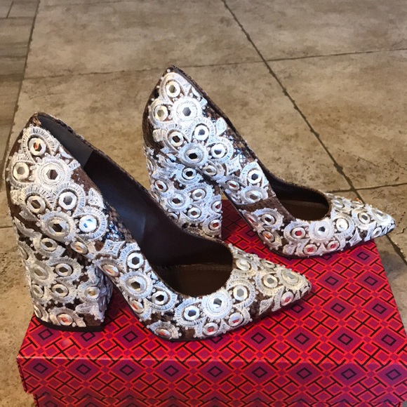 Tory Burch | Shoes | Tory Burch Faded Coffee Ivory Francesca Pumps 85 ...